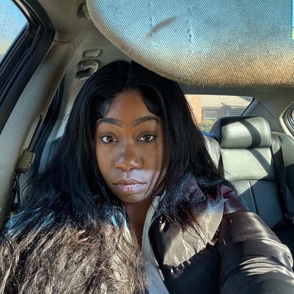 Shereece's Closet (@shereeceh) | Poshmark